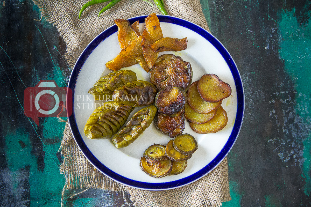 Panch Rokom Bhaja | Bengali Bhaja or Fried Vegetable Platter for ...